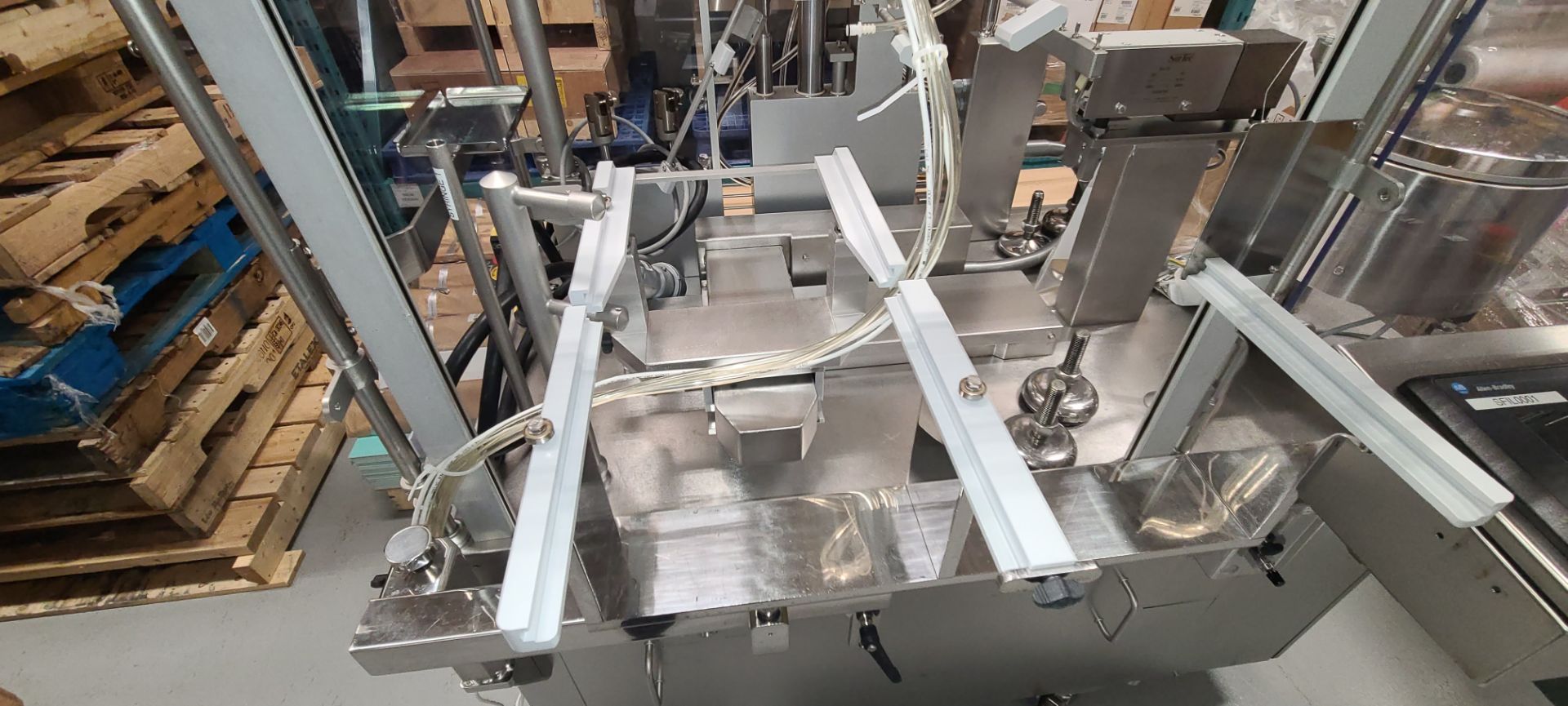 Liquid Filling and Closing Machines Inova Inova SV 122