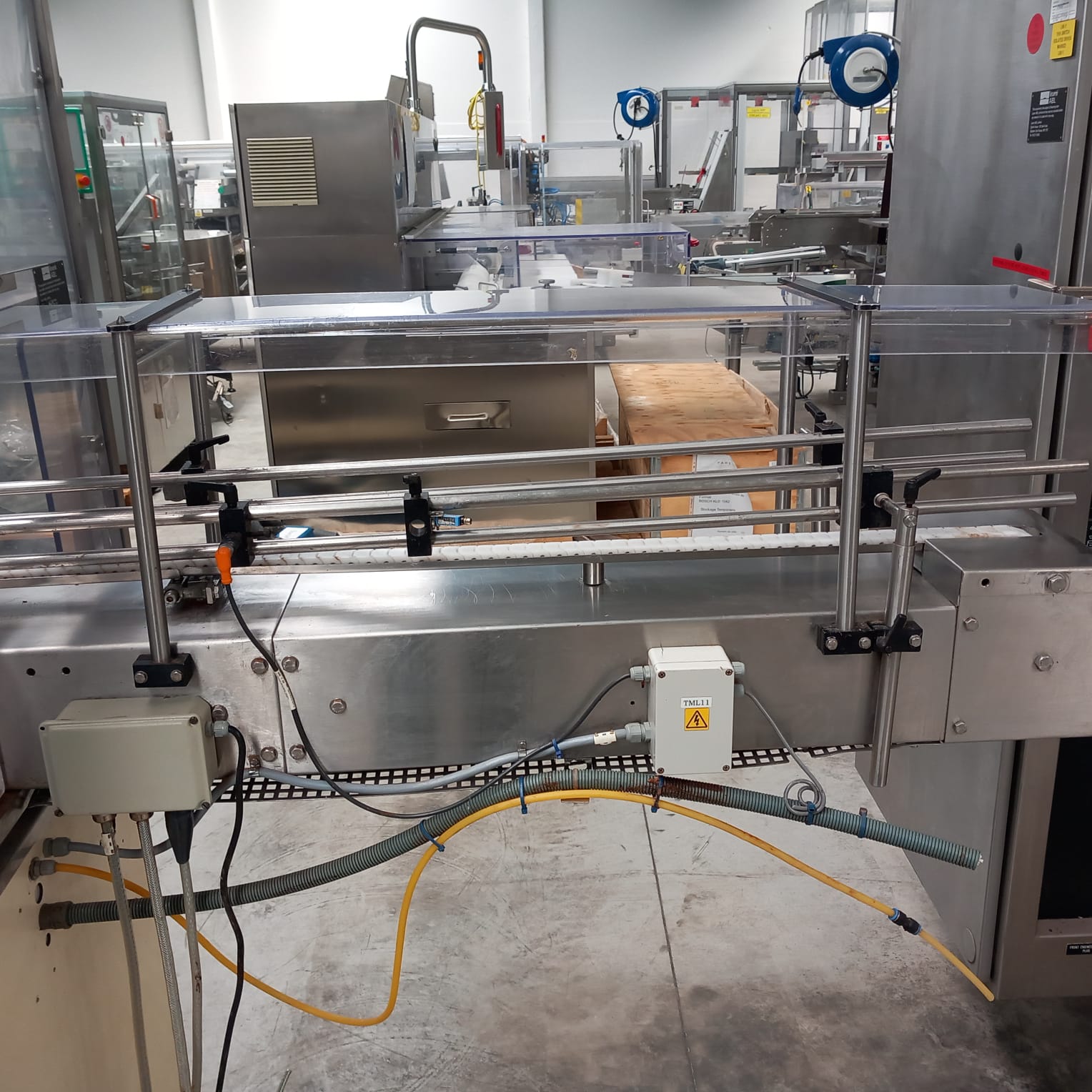 Powder Filling and Closing Machines All-Fill International 200