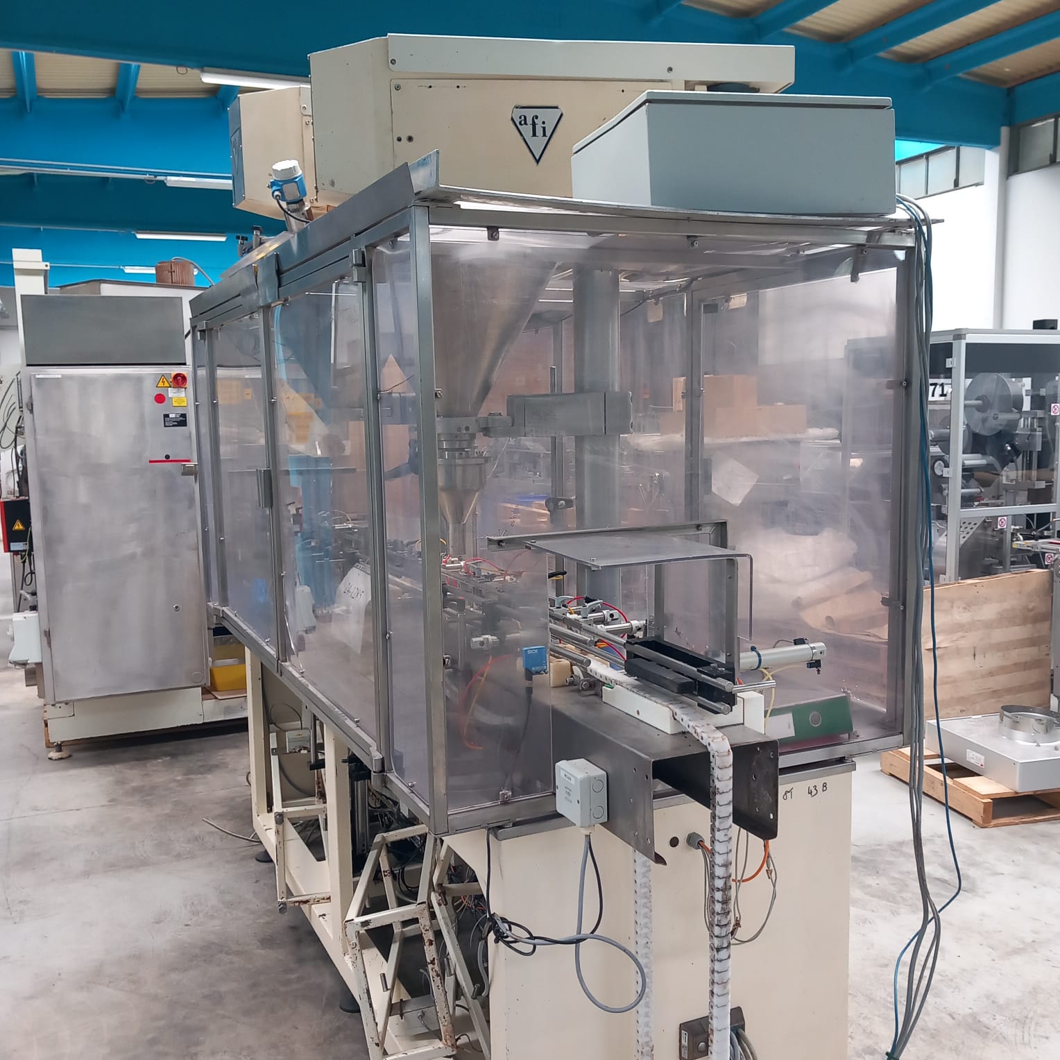 Powder Filling and Closing Machines All-Fill International 200